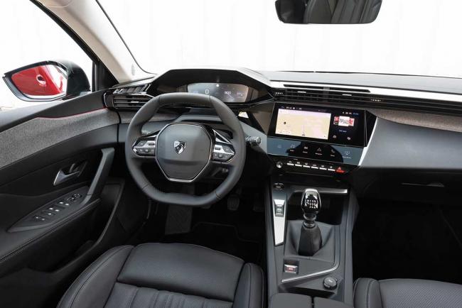 Quelle est la taille du coffre de Peugeot 308 SW année 2022 Quelle est la taille du coffre de Peugeot 308 SW année 2022
