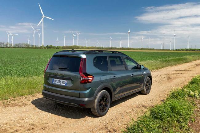 Fiche technique Dacia Jogger HYBRID 140 2024 Fiche technique Dacia Jogger HYBRID 140 2024